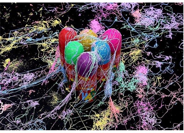 Holiday Carnival Silly String Spray , High Glossy Bright Fun String Spray